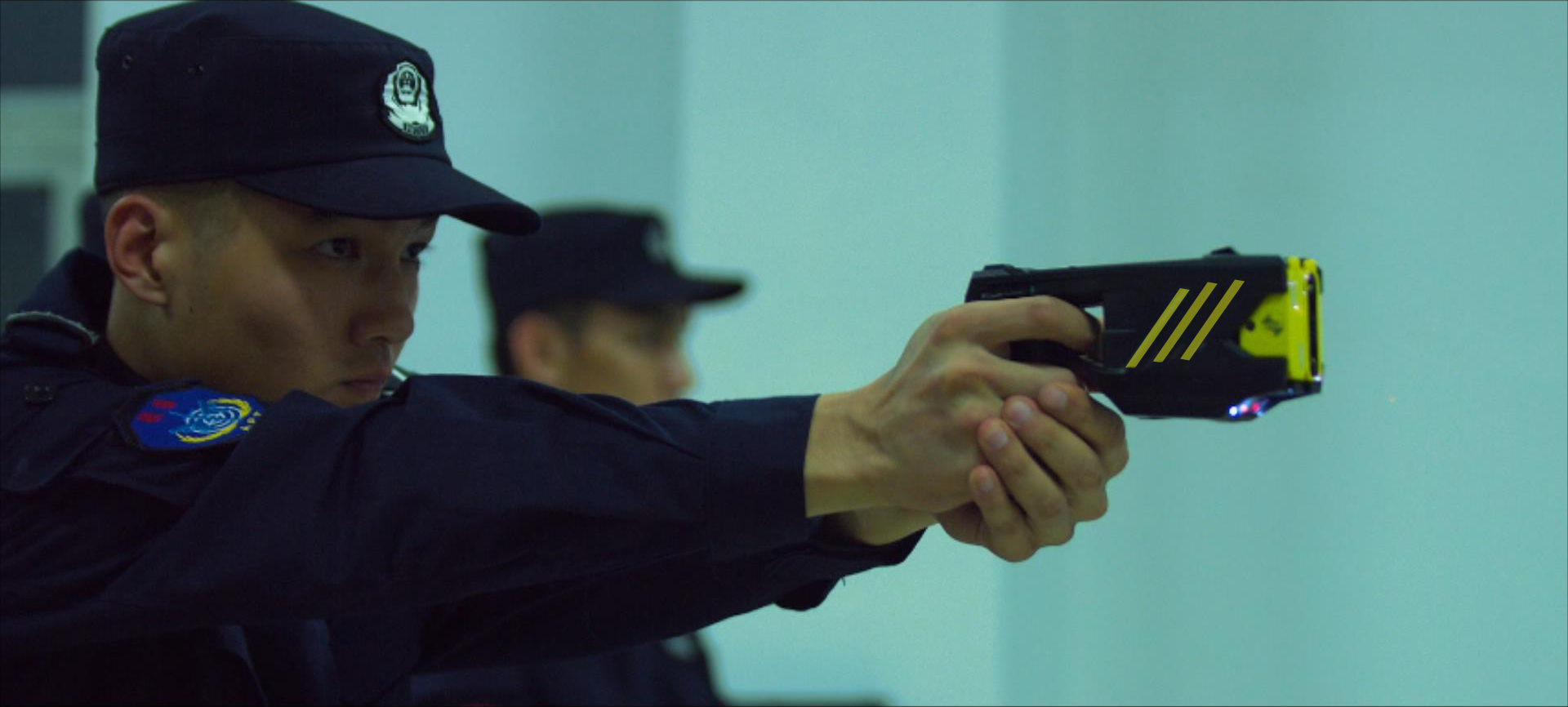 Paralizator strzelający HUSHA TX200P 2-strzałowy 55.000 V zestaw ...